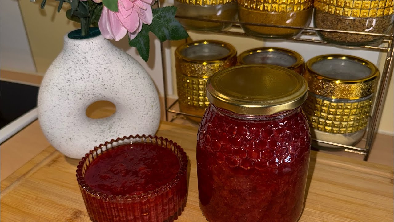 مربى الفراولة بطريقة سهلة وبسيطة 🌟 - YouTube