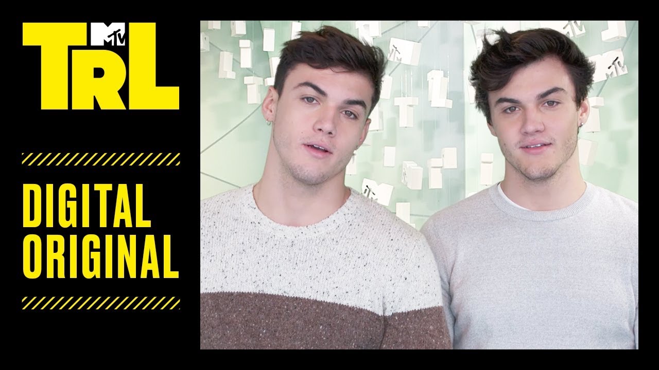 The Dolan Twins, Liam Payne & More Tell the 'Story of Christmas' | TRL ...