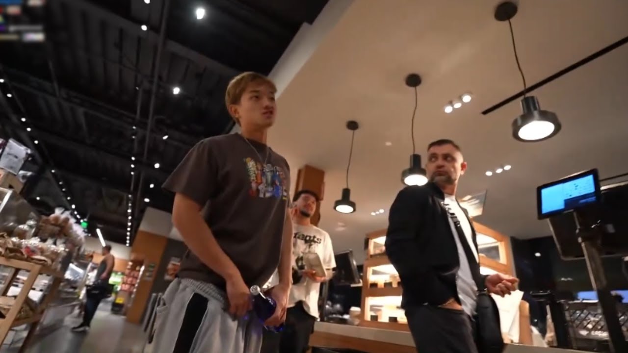 Man Reacts To Jason's Famous Pose In Person.. - YouTube