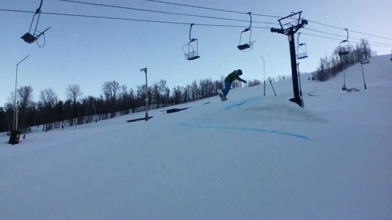 Snowboarding 360 At Blue Mountain Terrain Park - YouTube