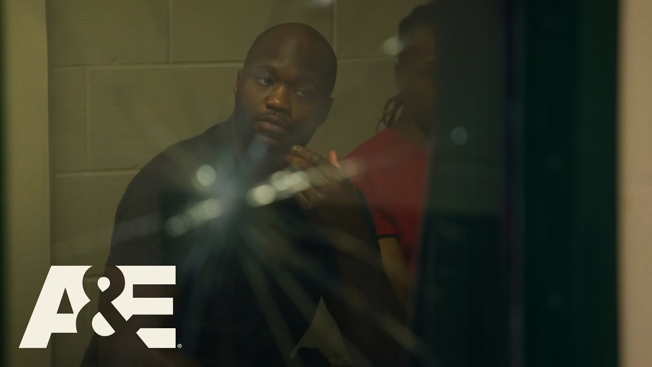 60 Days In: Tony Sees a Fight Break Out (Season 6) | A&E - YouTube