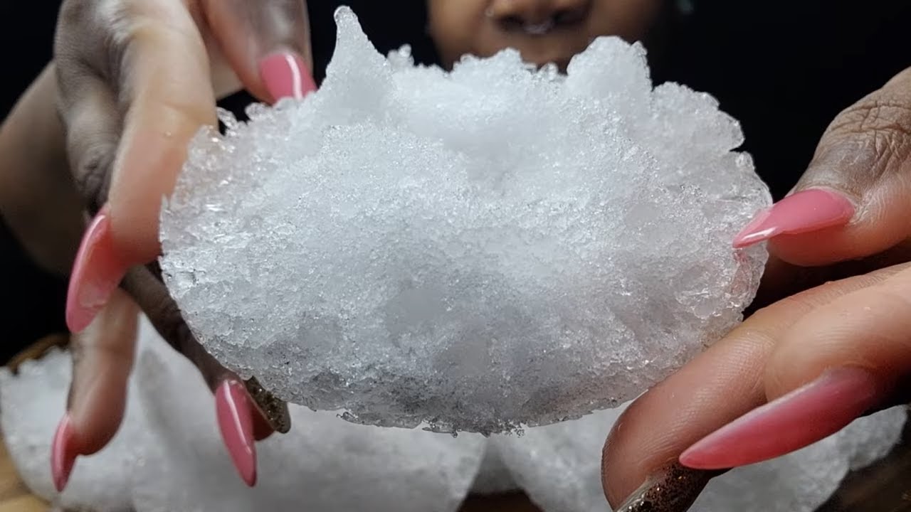 SHAVED ICE PLATES | TOPPED WITH FREEZER FROST | SO GOOD | #iceeating # ...