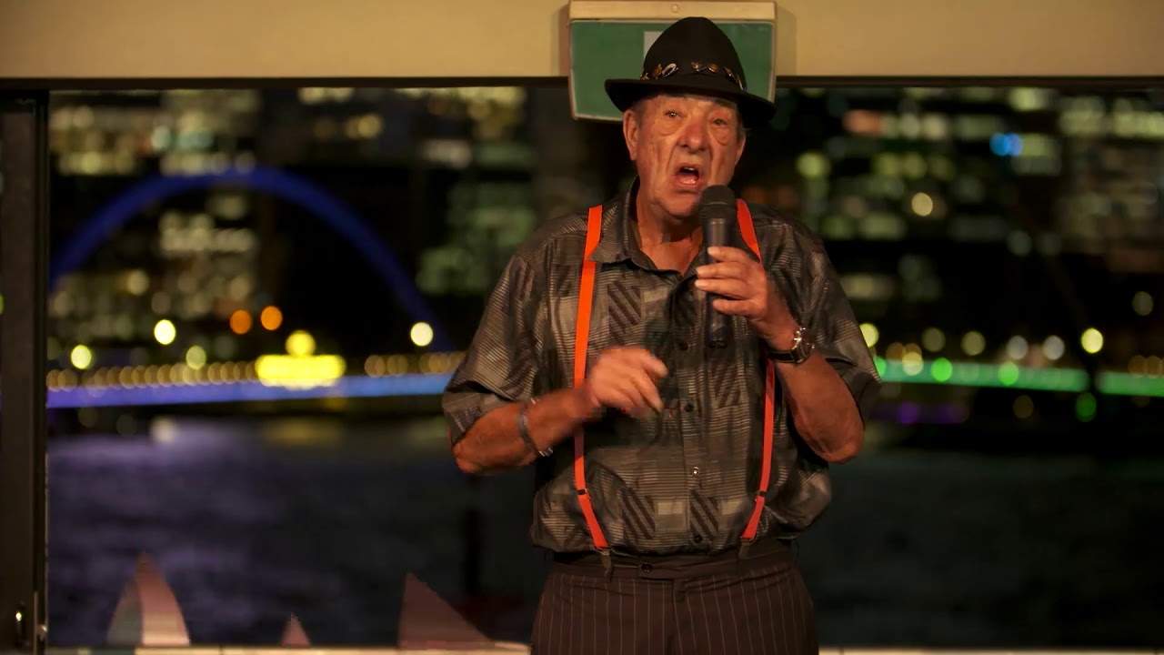 Bush Poet Barry Higgins The Illiterate Stockman - YouTube