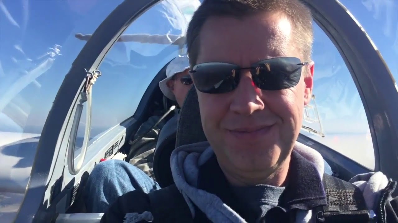 Flying a glider for the first time. August 2015, Fairfield, PA - YouTube