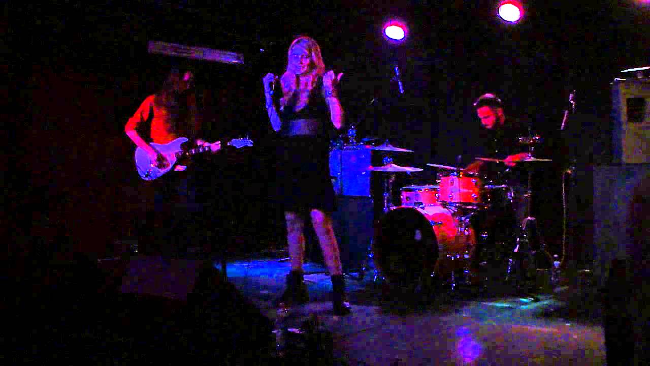 Paris Carney - New Song "Riot" - Love it - YouTube