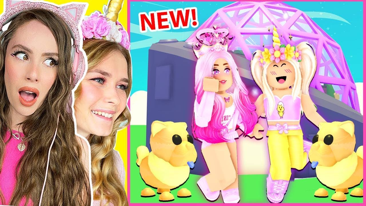 Reacting To BRAND NEW PETS, BIOHOME, + VIP HOME W/ IAMSANNA! Adopt Me ...