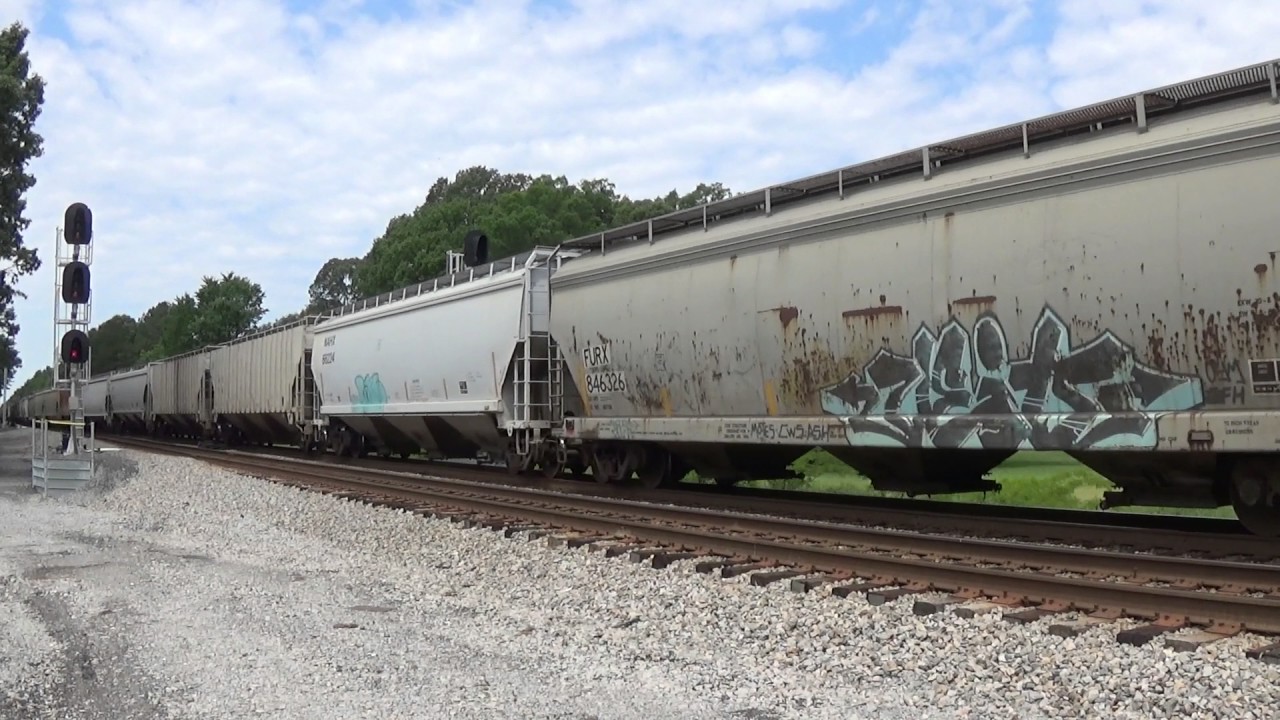 NS 8813 (GE C40-9 Top hat) leads NS 42N - YouTube