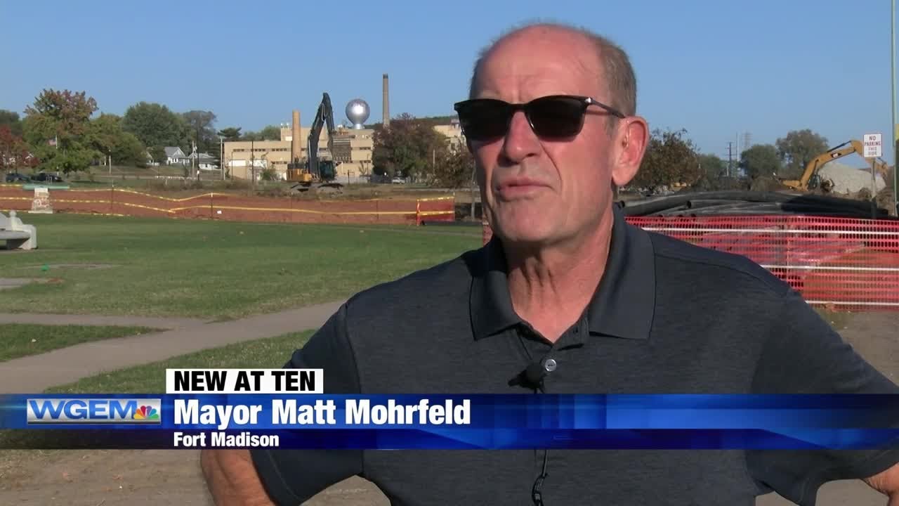 Progress being made on Fort Madison Marina - YouTube