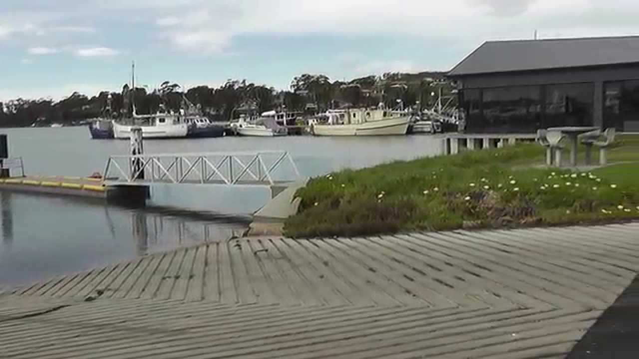 St Helens Wharf Boat Ramp - YouTube