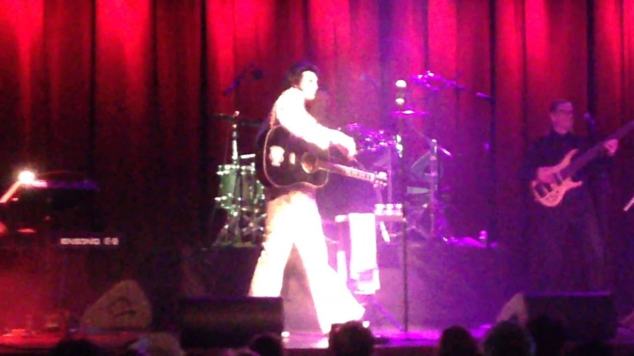 Elvis aka William Stiles takes the stage 8.16.15 - YouTube