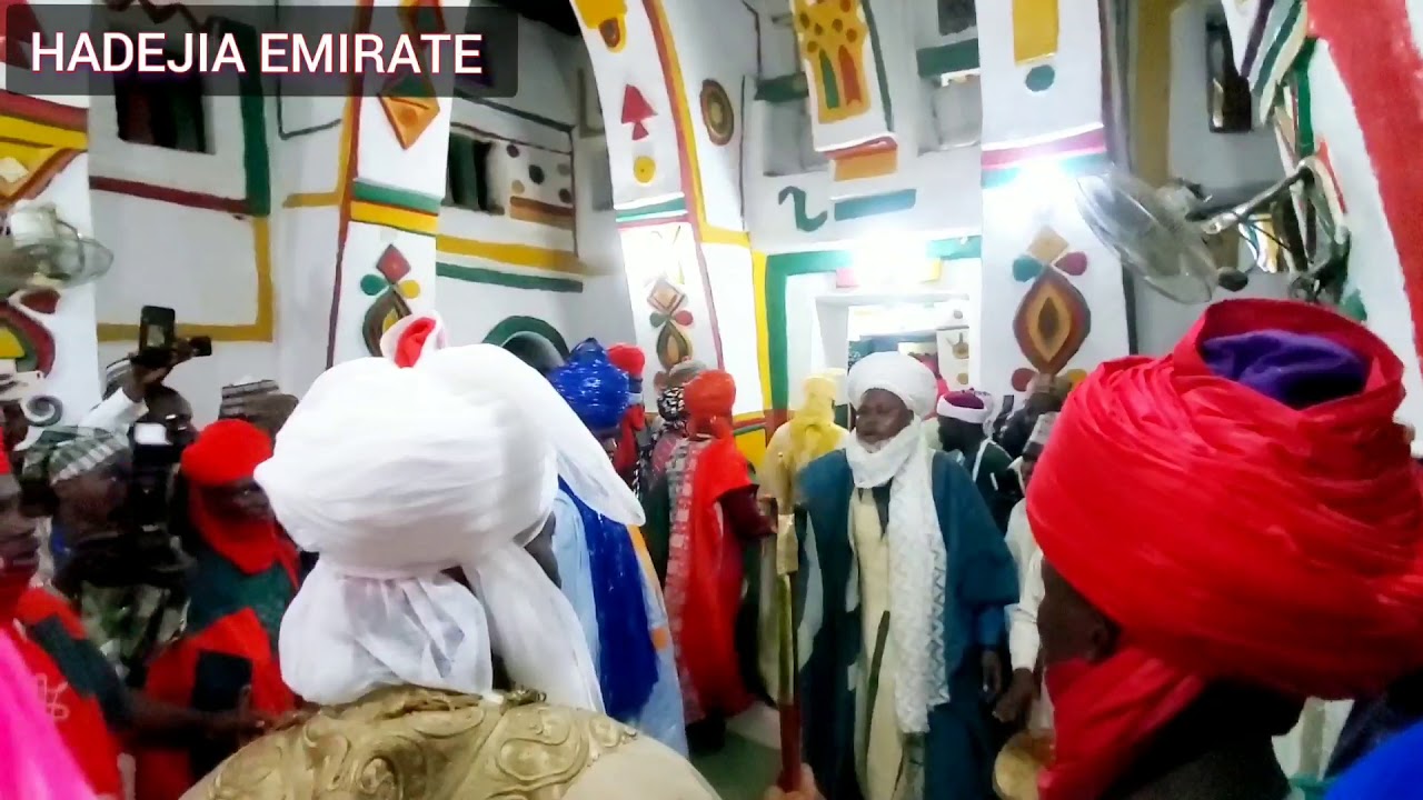 Mai Martaba Sarkin Kano a Fadar Mai Martaba Sarkin Hadejia Alh. Dr ...
