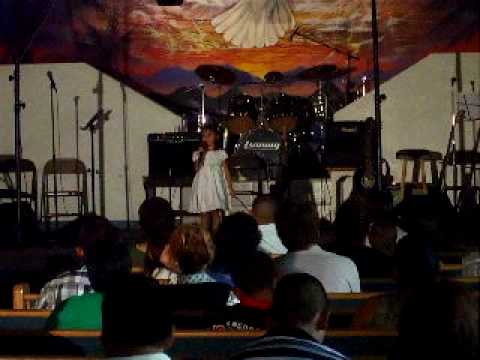 TEMPLO BETEL PHOENIX,AZ.(Talent Night- 4yr old Annette Montes) - YouTube