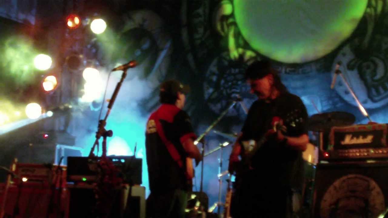 Nagual en Salón Rock Sur de Temperley - Felicidad - YouTube
