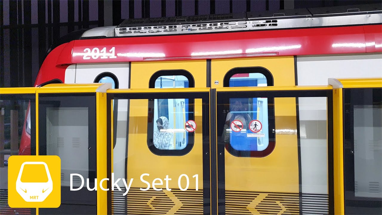 MRT PUTRAJAYA LINE (SSP LINE) DUCKY SET 01 ARRIVING AND DEPARTING AT ...