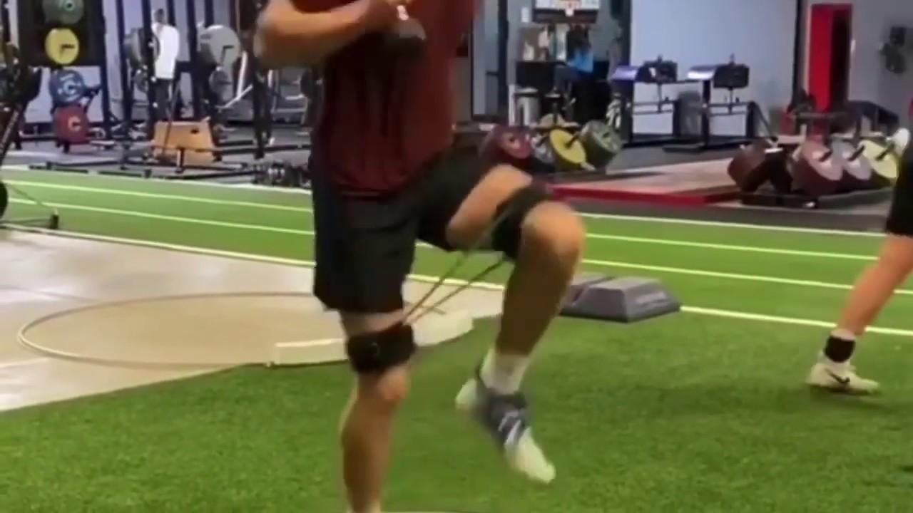 Group Workout With Kbands Leg Resistance Bands - Trampoline High Knees ...