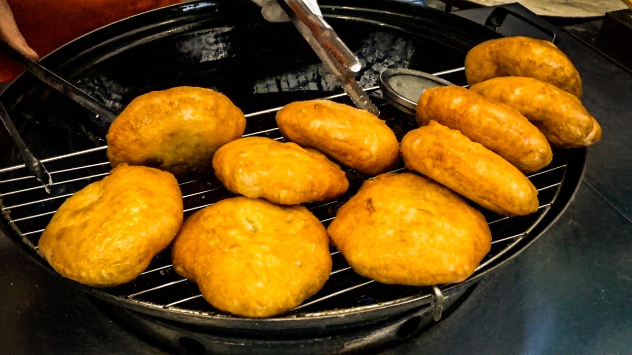 Korean Food - RED BEAN DONUT 찹쌀도넛 - YouTube