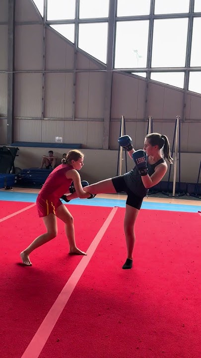 proiezioni di sanda 5 - YouTube