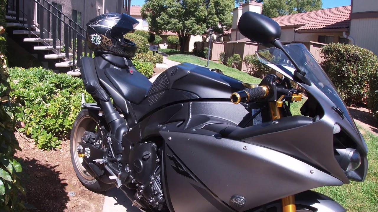 2014 Yamaha R1 - YouTube