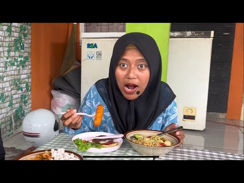 Bu Amel Ditraktir Seblak Malah Pesan Seenaknya