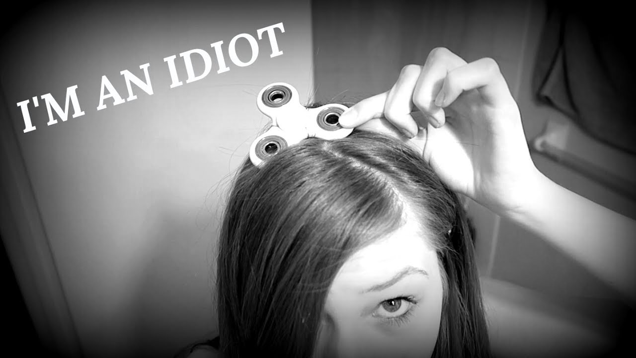 FIDGET SPINNER STUCK IN HAIR! - YouTube