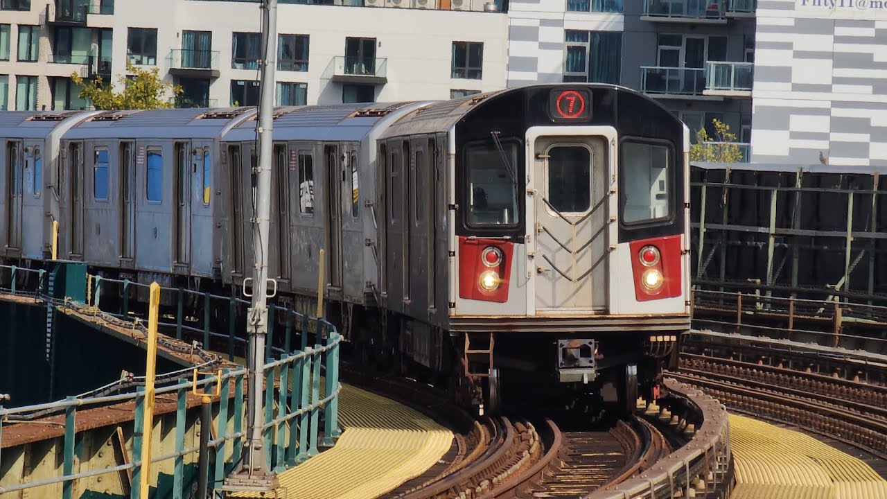 (Ad Wraps) MTA Subway 7 trains at 46 Street - Bliss Street - YouTube