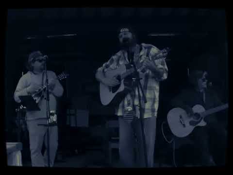 Matt Petty & The Whiskey Chasers "Trashy Women-Tell It To Me" - YouTube