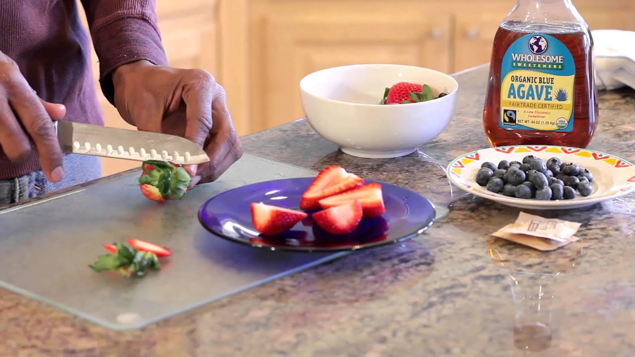 How to Make Berries Sweeter : Preparing Healthy Foods - YouTube