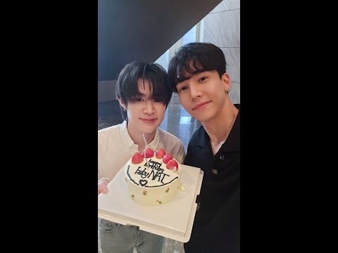 Max My Day Vlog - Making Nong Nat's birthday cake [ENG SUB] - MaxNat -
