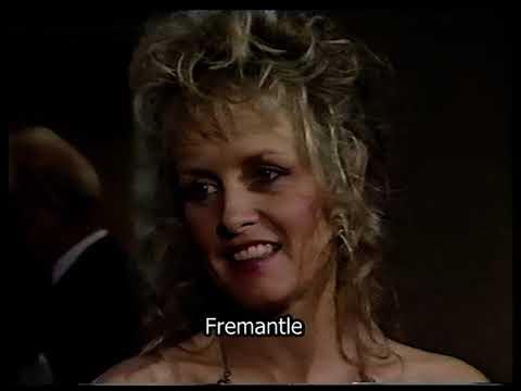 Royal Premiere | Twiggy | Madame 'Sousatzka' | Leigh Lawson | Film Premiere | 1989 - YouTube