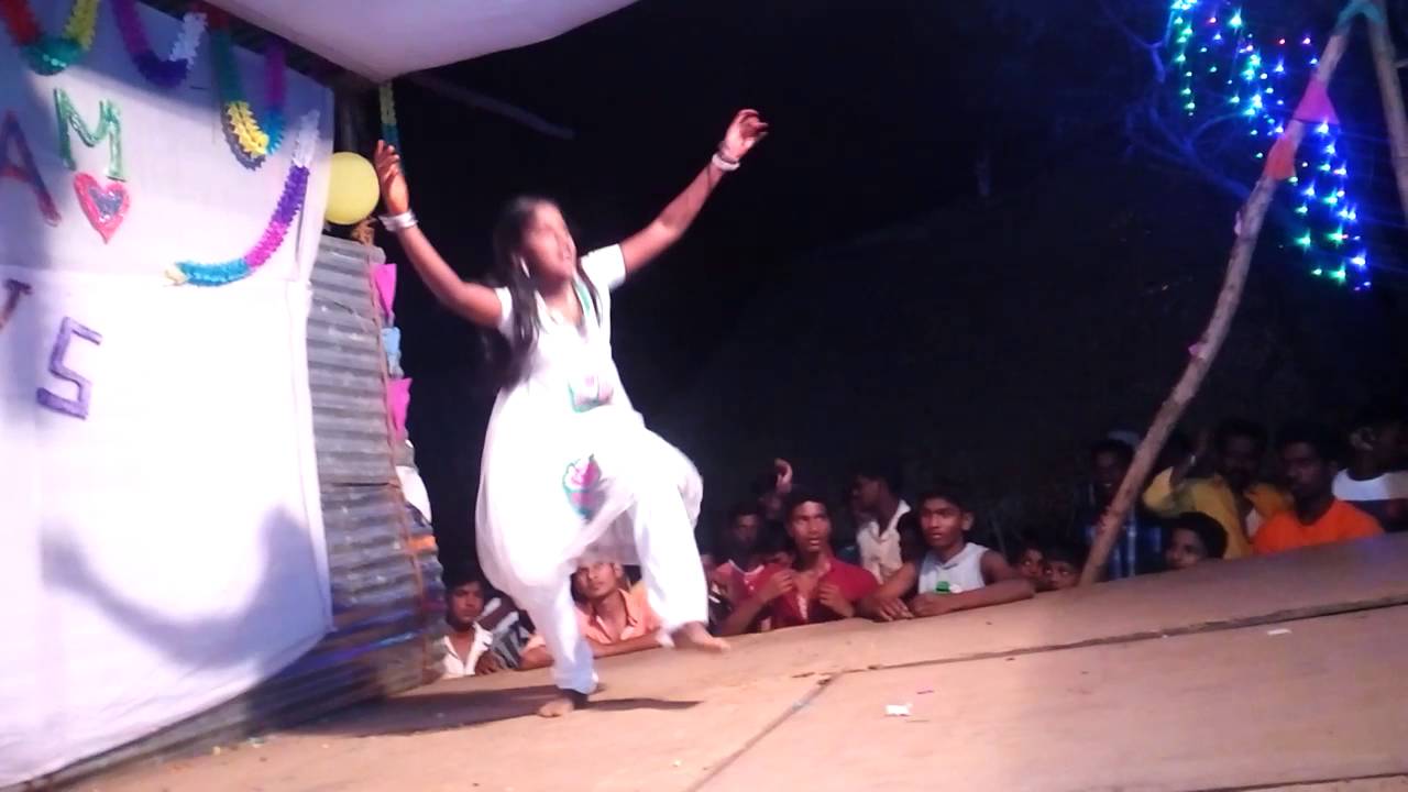 kuchi mittai Dance by maha - YouTube