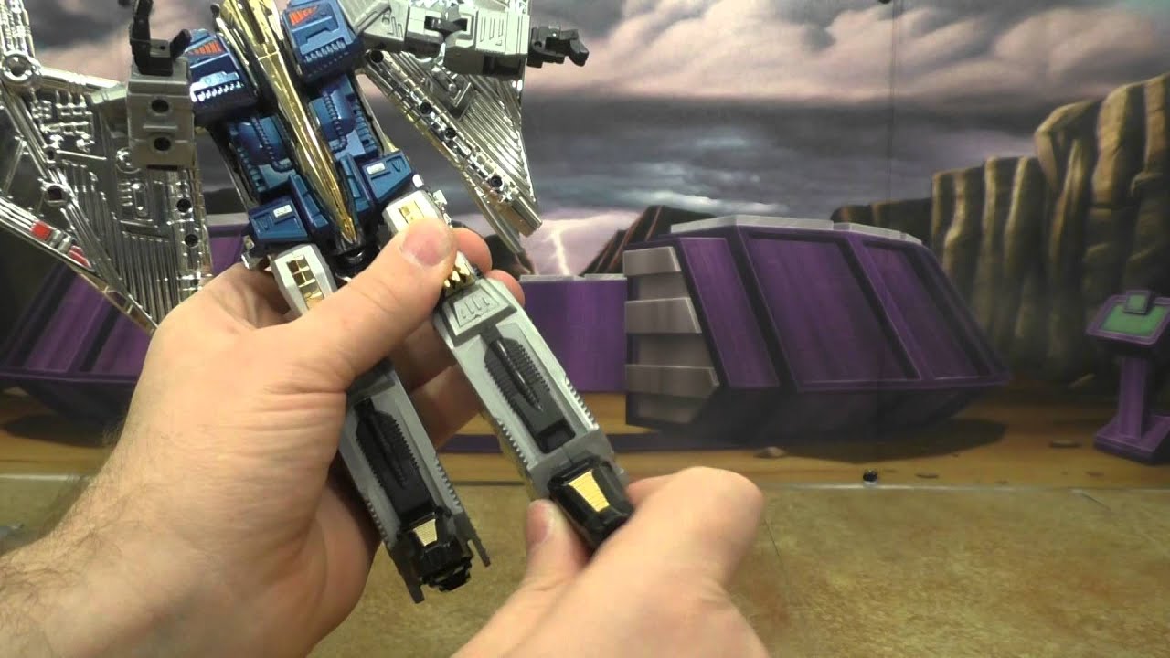 Transformers review Bullsfire Air Strike aka Swoop - YouTube