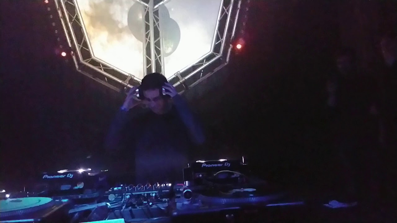 BugZone | Sektor Evolution Dresden | Sasio - 3 - YouTube