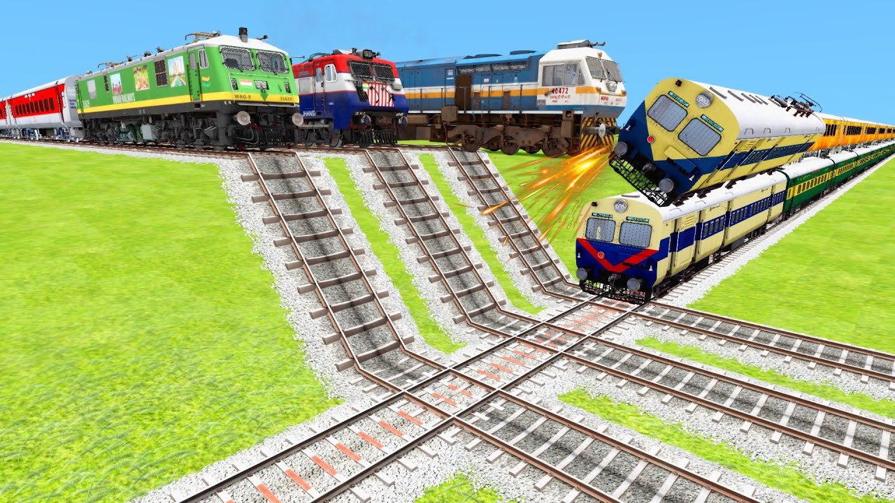 DOUBLE ENGINE TRAINS FULL IMPACT CRASH TO THE TWO MEMU AT BREAK ...