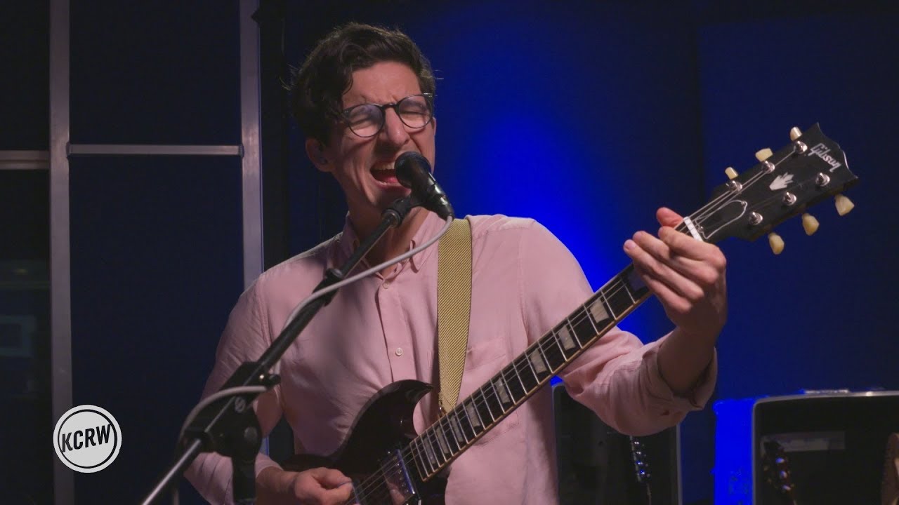 Dan Croll performing "Bad Boy" Live on KCRW - YouTube