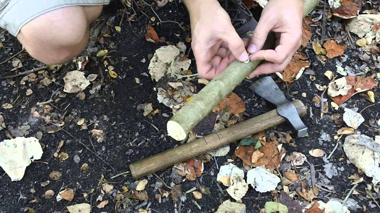 Making a Frog Spear (Gig) - YouTube
