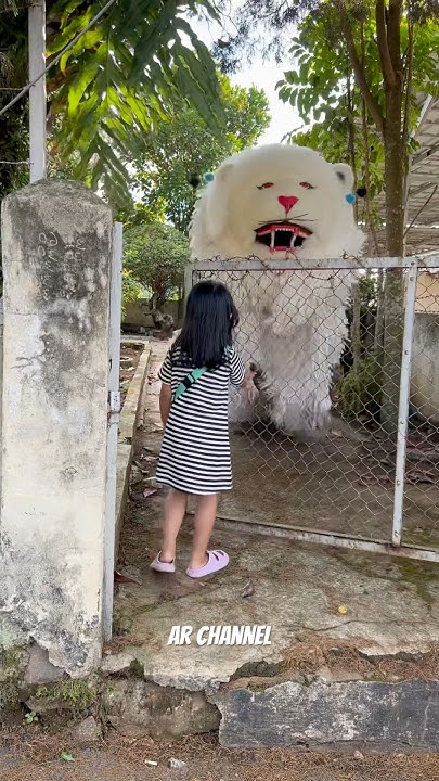 Neng Nazla Ngeluarin Can Macanan Dari Kandangnya - YouTube