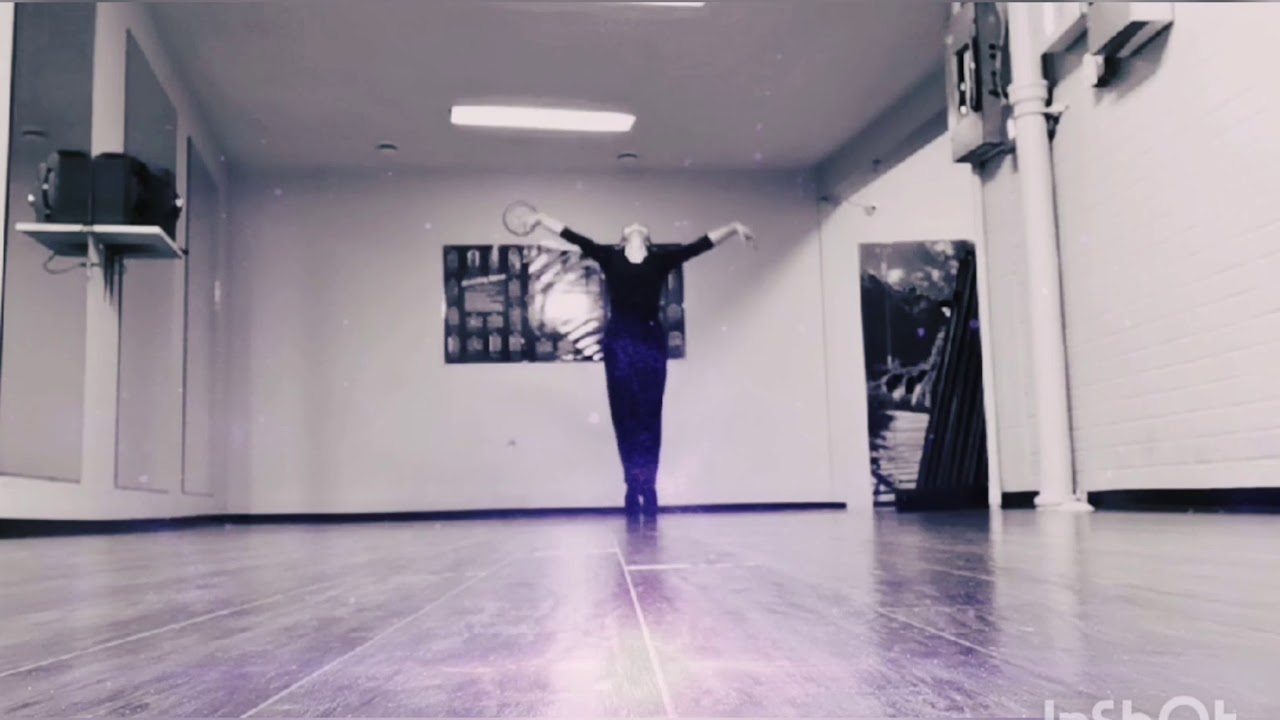 Amazing Mei Hang dancing - YouTube