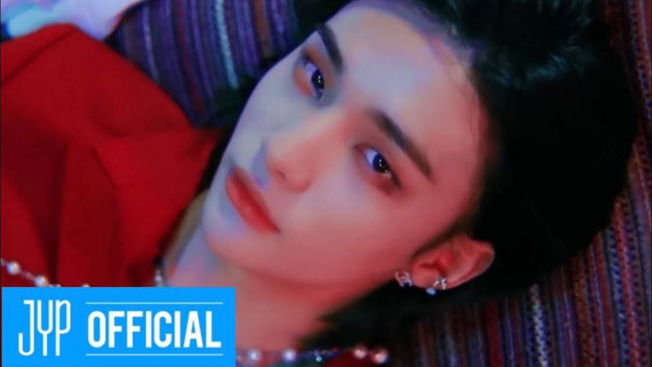 Stray Kids "Domino" M/V - YouTube