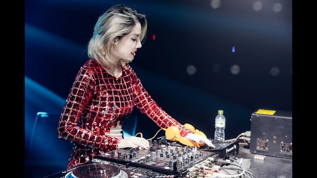 New Ha Long Club: Merry Christmas - Singer Đình Dũng - Dj Jessica 24/12 ...