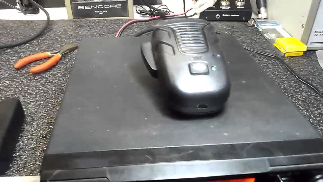 Wireless uniden mic - YouTube