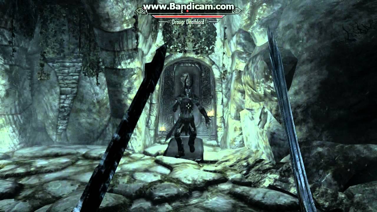 Skyrim - Killing a Draugr Deathlord (Gameplay Commentary) - YouTube