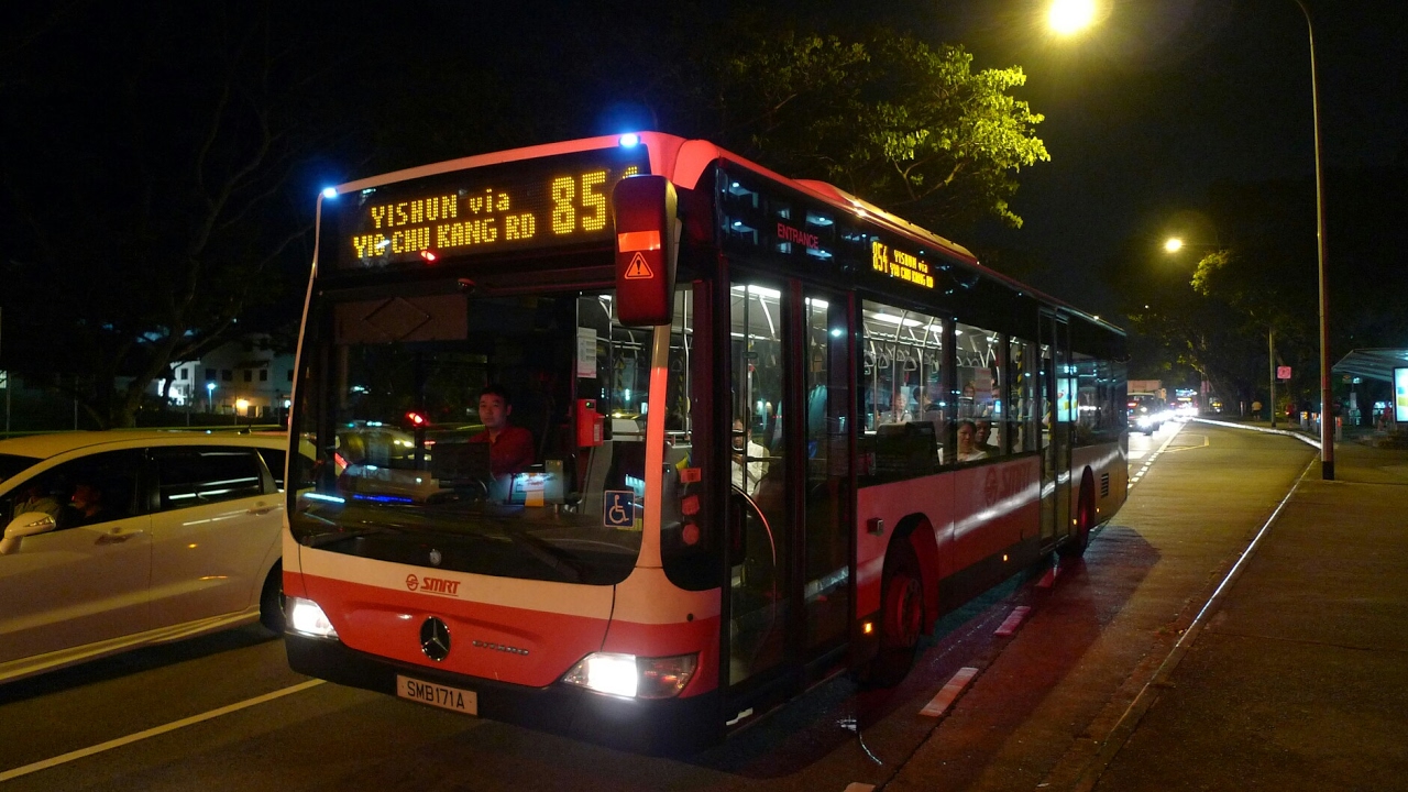 SMRT Bus Service 854, SG1043H - YouTube