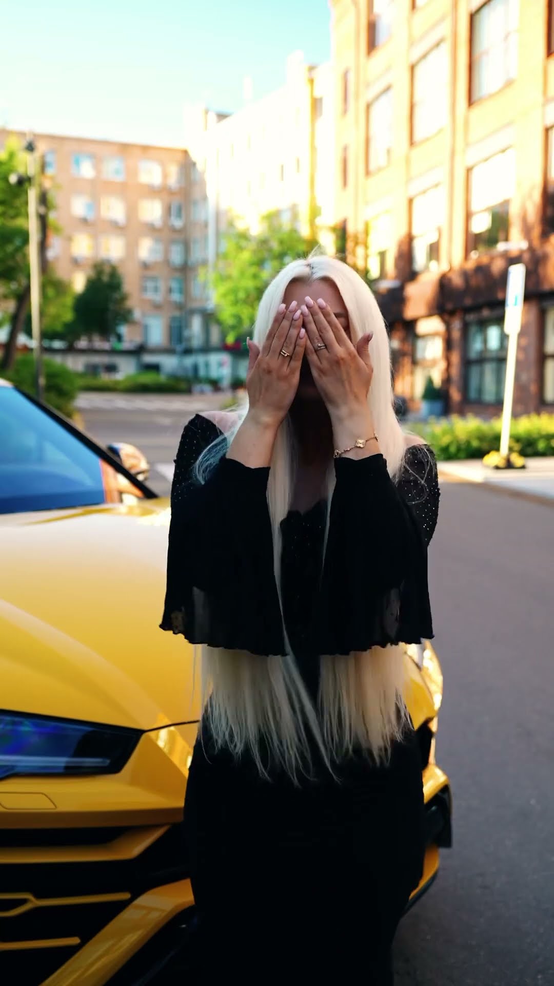 Самый дорогой подарок девушке #ламбо #урус - YouTube