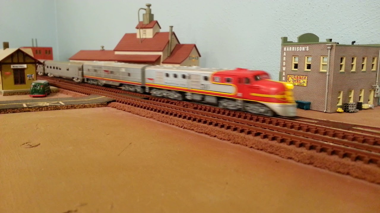N Scale 1938 Santa Fe Super Chief - YouTube