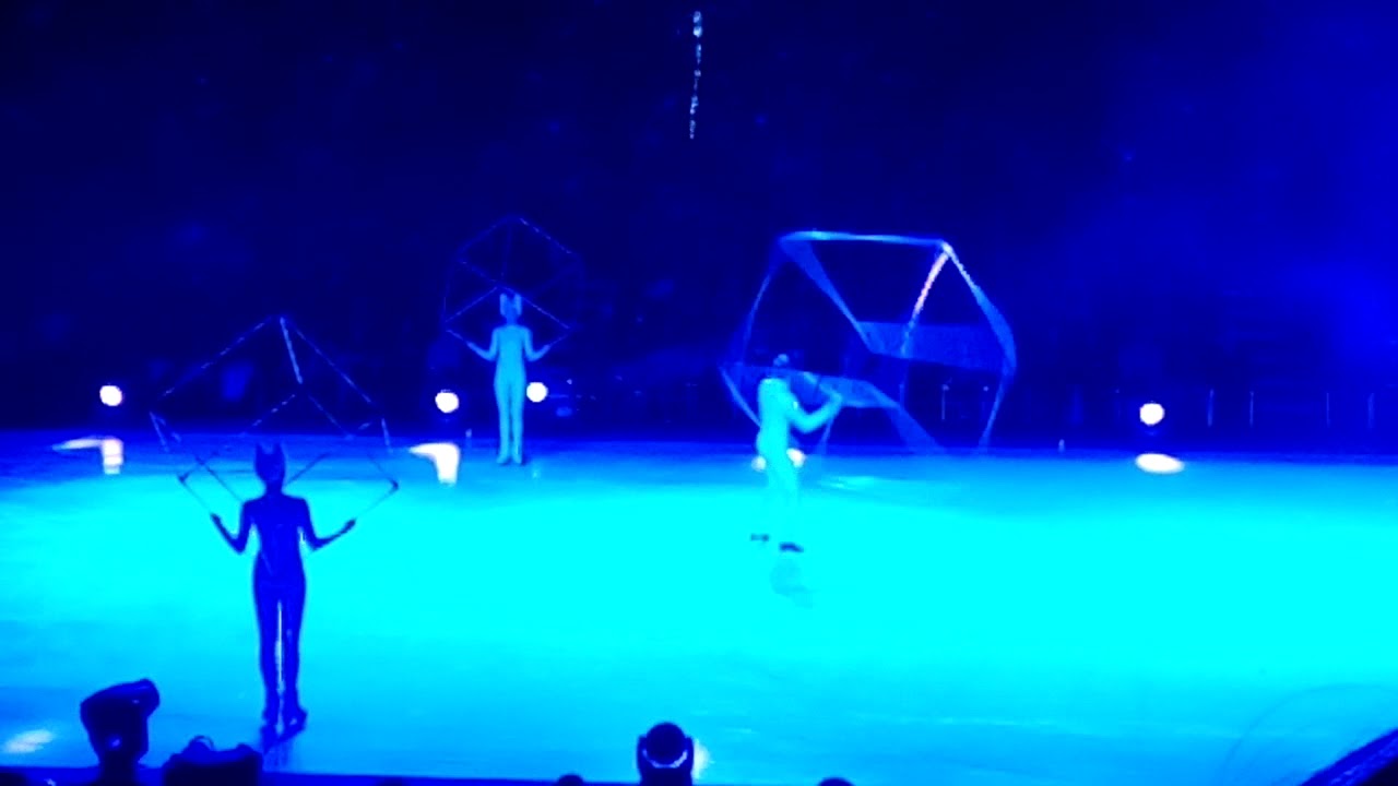 Η βασιλισσα του χιονιου. Russian Circus On Ice. 2017(11) - YouTube