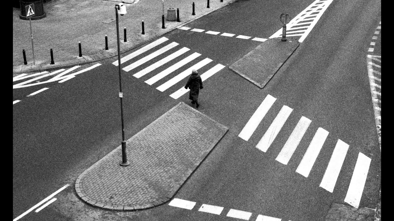 35mm analog Canon eos 500n street photo Ilford Pan 400 Kodak P3200 TMax Warsaw Warszawa