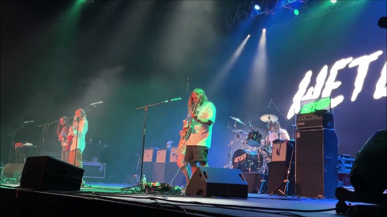 Wet Leg - Live at The Factory, Dallas, TX 8/31/2022 - YouTube
