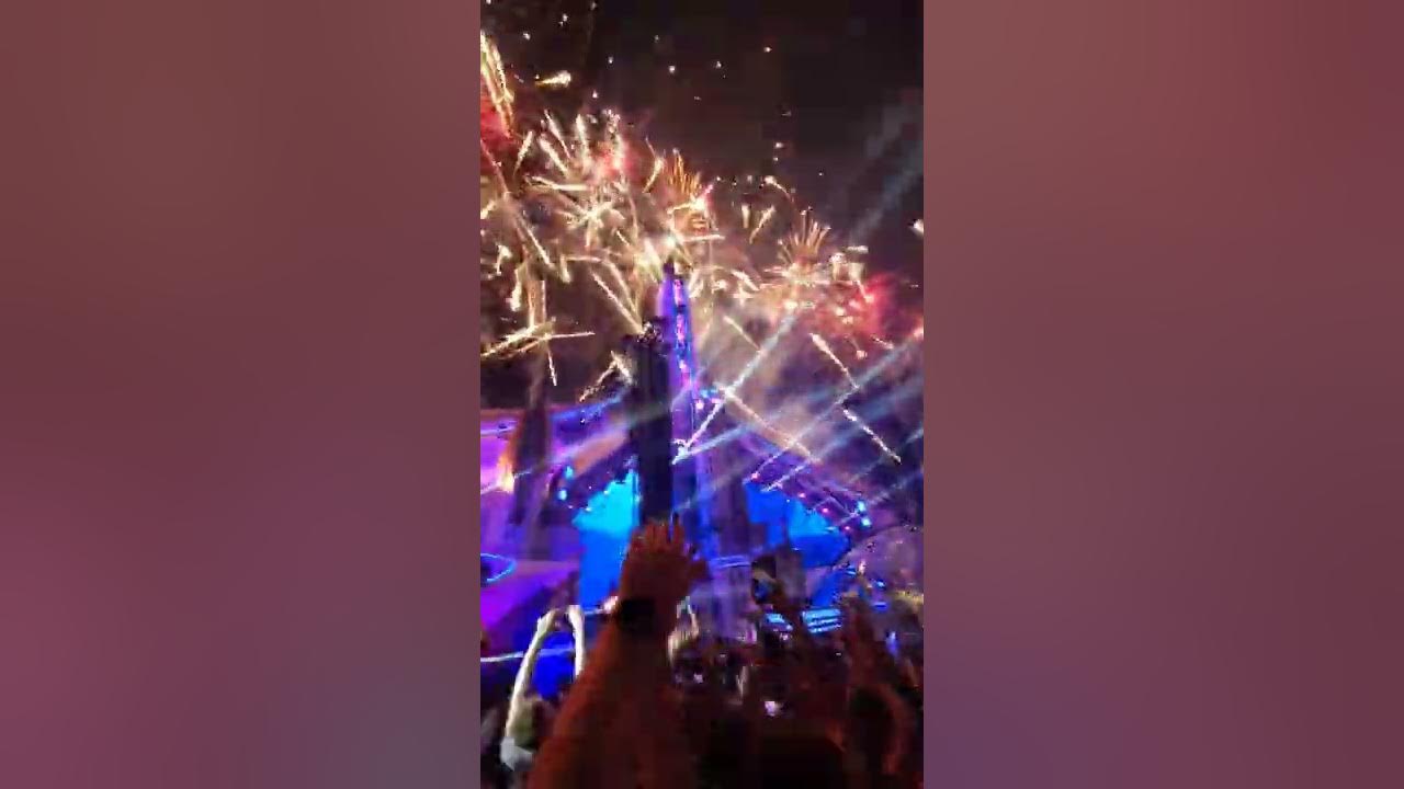 TOMORROWLAND W1 MARTIN GARRIX - YouTube