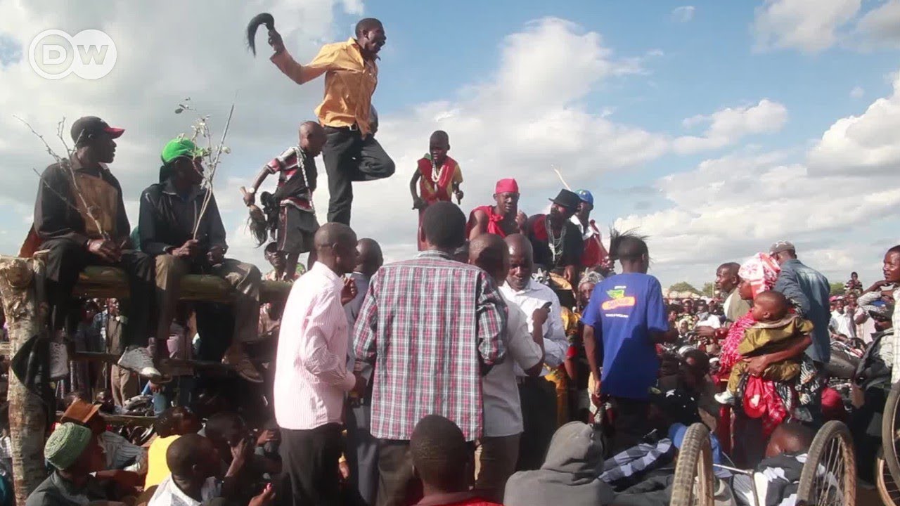 Tamasha la ngoma za Kisukuma - YouTube