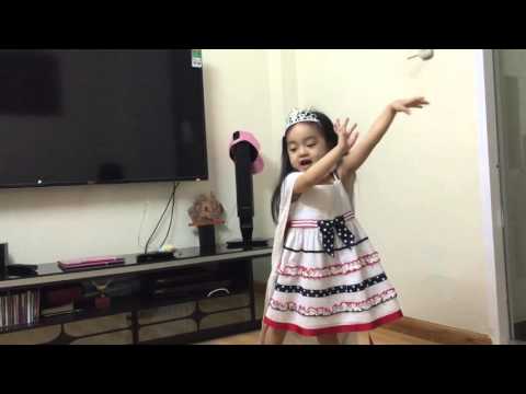 Suri hat Let it go